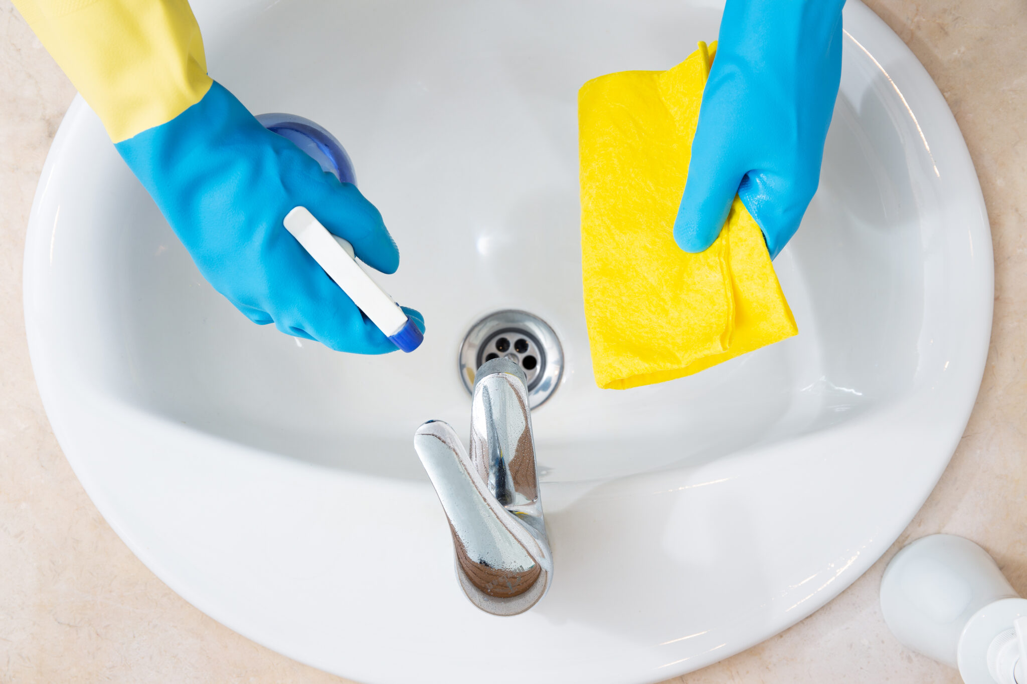 The Art of Clean Living: A Guide to Maintaining a Pristine Bathroom ...
